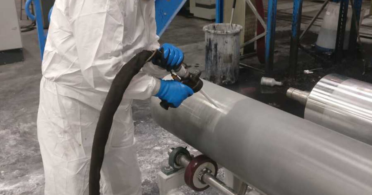Realisatie: droogijsstralen wals bij Moduleo in… | Comfort Cleaning